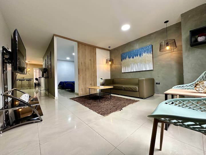 Apartamento Moderno En Laureles De 3 Habitaciones - Medellín, Colombia