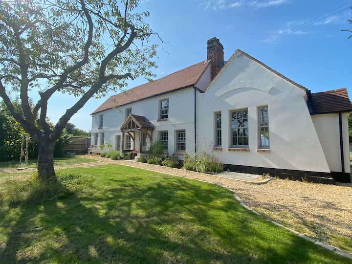 Stunning 18th Century Home - Farnham