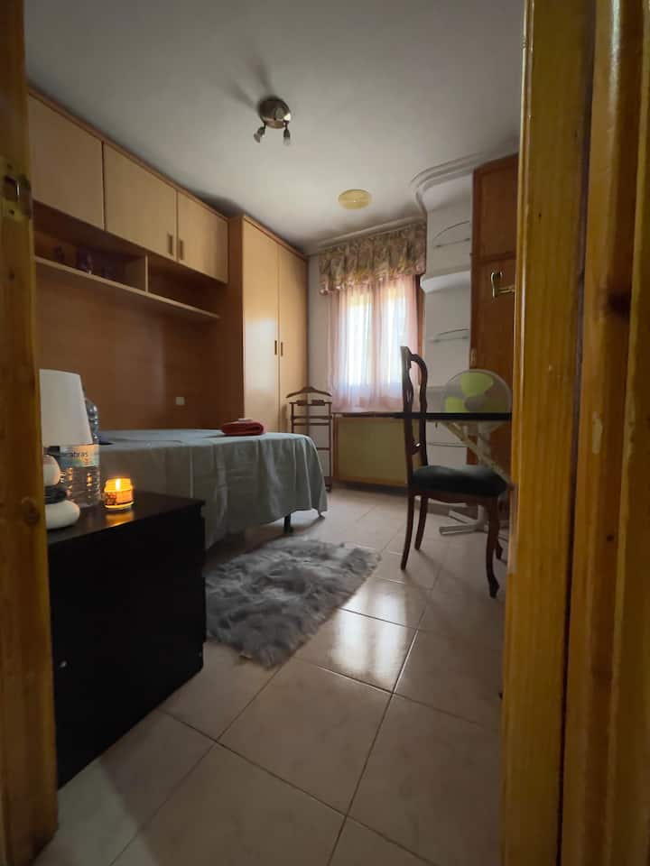 Habitaciones En El Centro De Huesca - Huesca