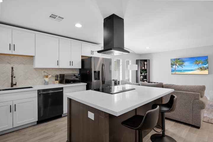 Beautiful Condo Getaway - Phoenix