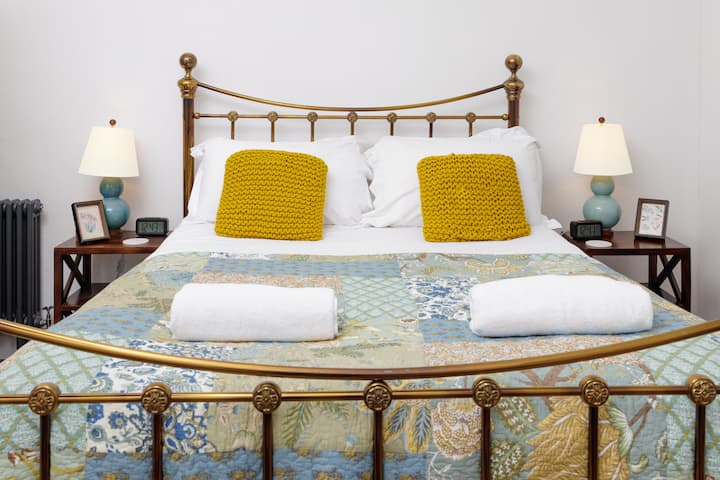Stylish Retreat Inside City Walls - York