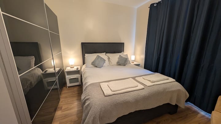 Bay Home - Cardiff