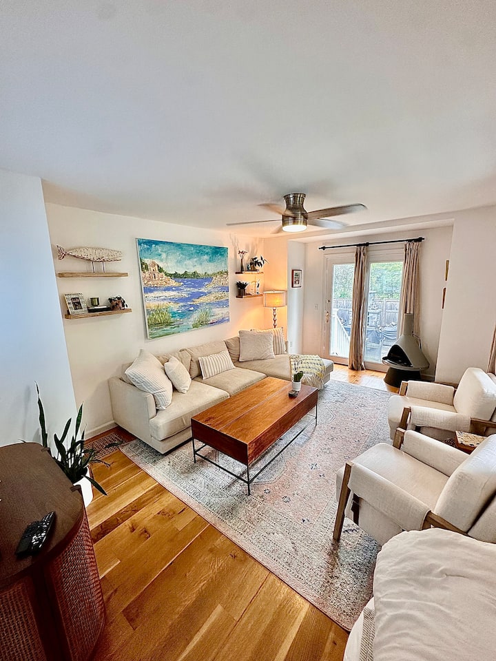 Bungalow By The Beach - Fairfield, CT