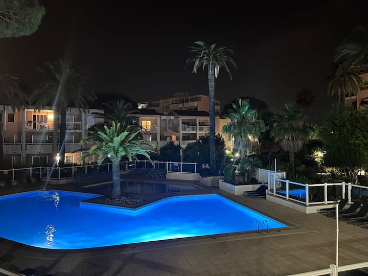 Soleil, Plage & Piscine - Dolce Vita à Golfe-juan - Golfe-Juan