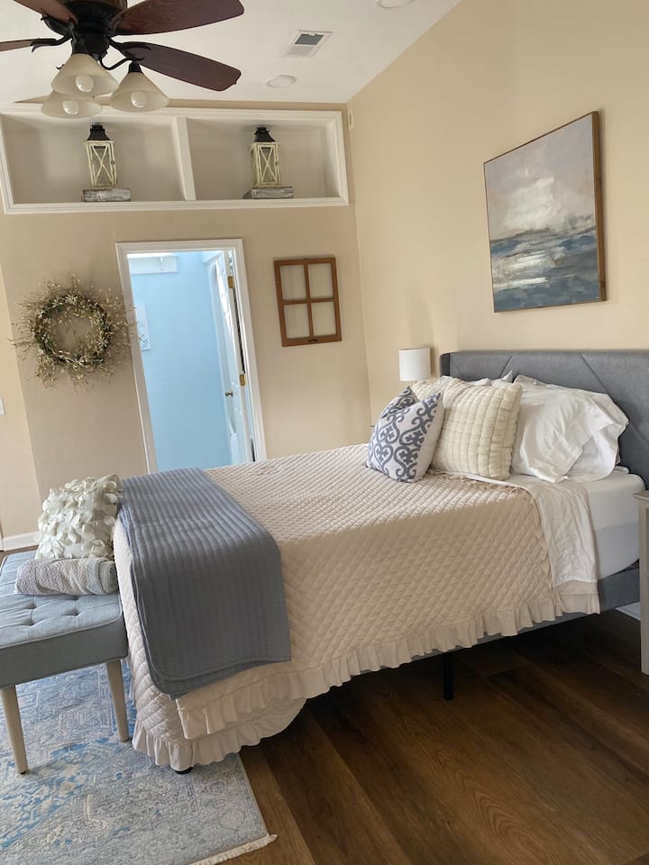 The Farmhouse In Quiet Private Community - Big Hill Pond State Park, Pocahontas