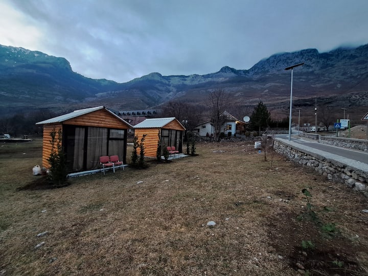 North Cabin Boge< Life In The Village> - Albanie