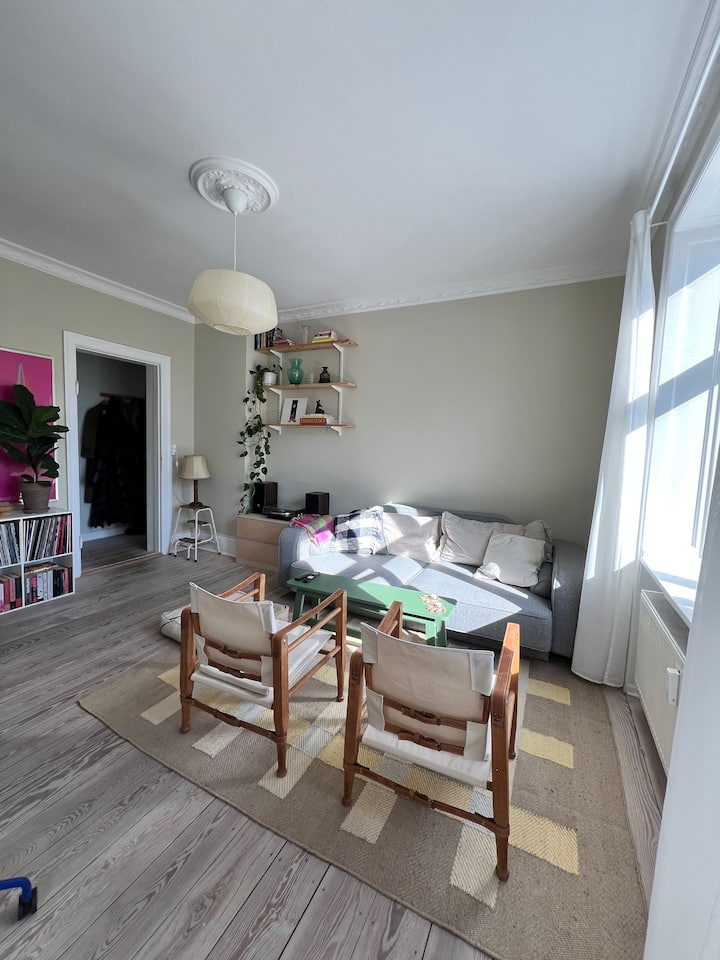 Rummelig Lejlighed På Nørrebro - Copenhagen