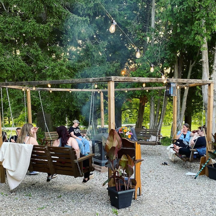 * Wide Open Spaces Farm Stay - Ontario