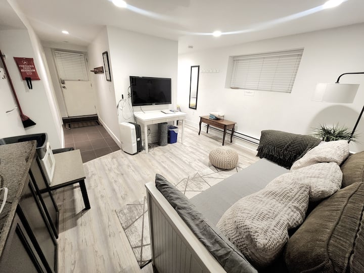 Small Private Studio At Kitsilano Beach - Vancouver