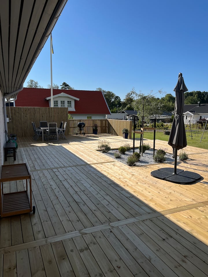 Villa Med Stor Trädgård Nära Havet - Kungsbacka