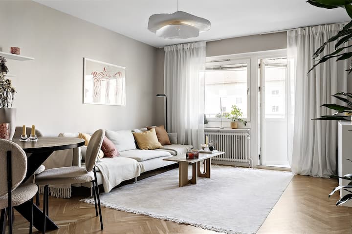 Tvåa Med Inglasad Balkong - Borås