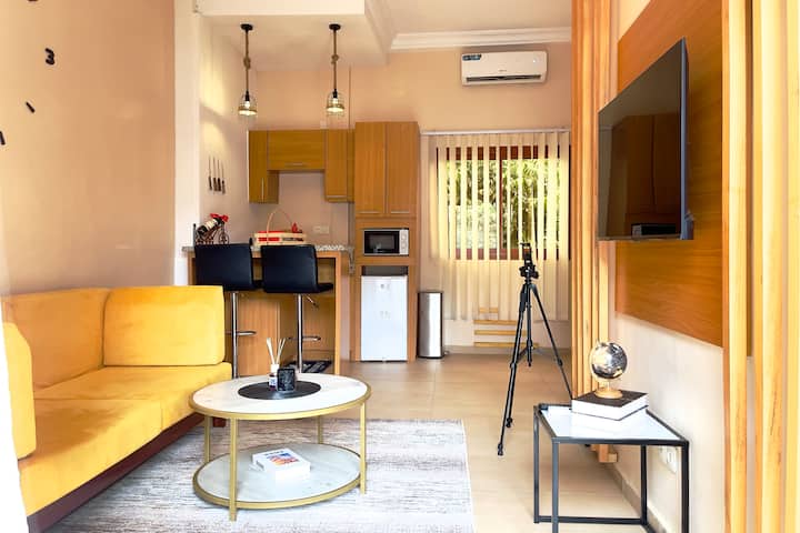 Bonapriso Suite 2 | Clim • Sécurité • Générateur - Douala