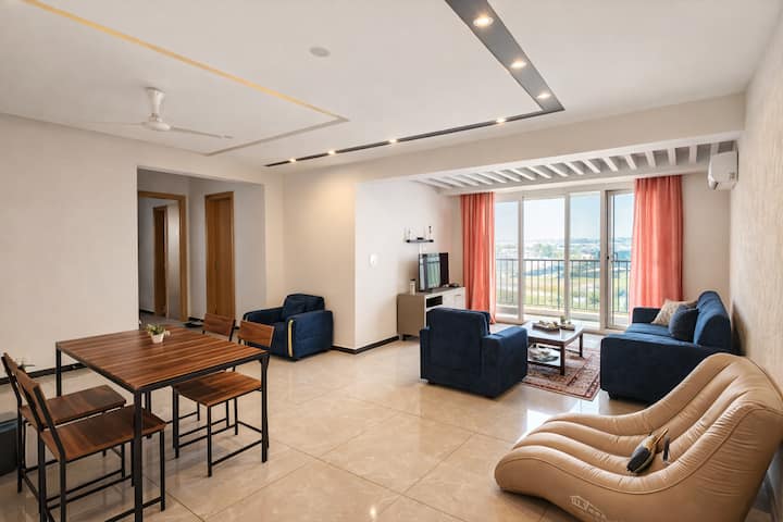 Spacious 2bhk Near Airport| Field & Airport View - Srinagar