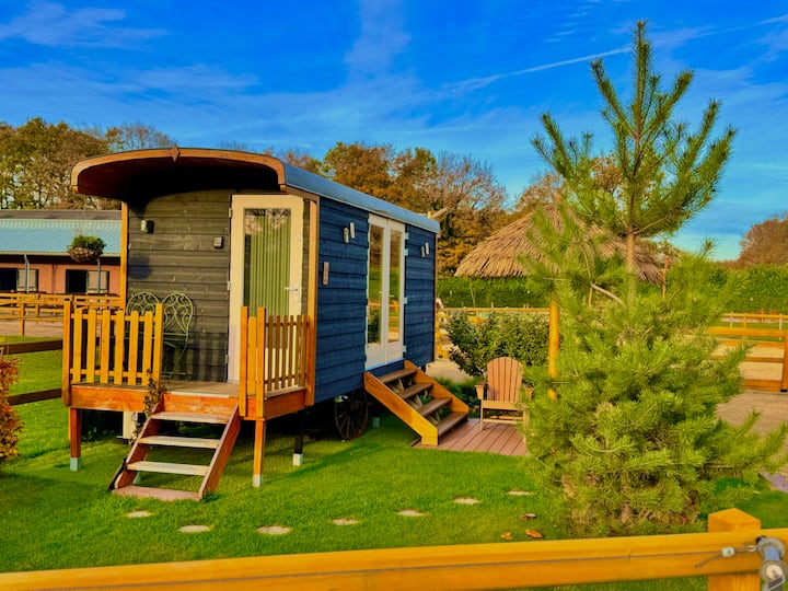 Unieke Overnachting In Een Knusse Pipowagen - Boxmeer