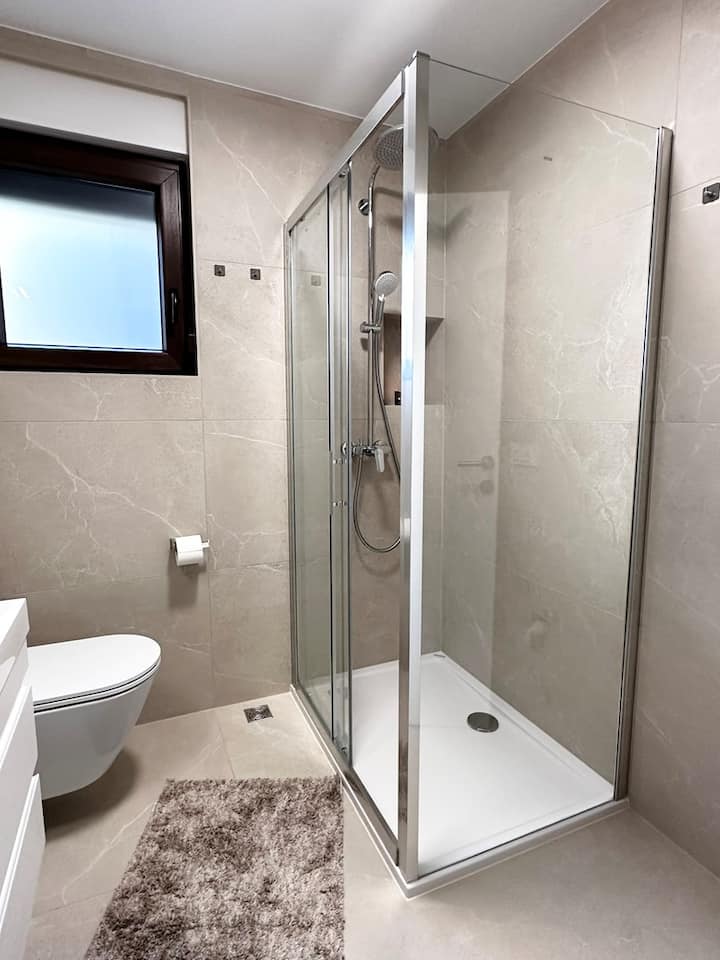 Apartment Valerija On The Ground Floor - Malinska