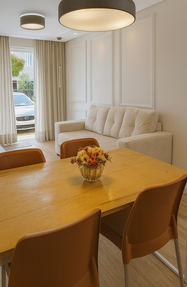 Apartamento Térreo Com Quintal E Garagem. - Vitória da Conquista