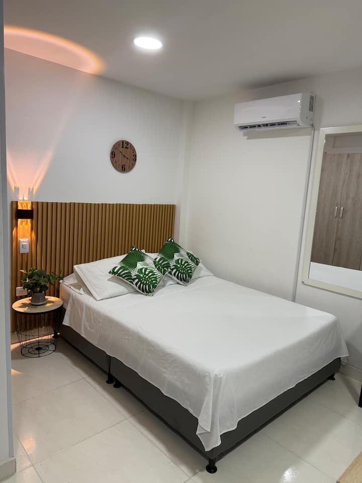 Loft Moderno Con Acogedor Ambiente - Cali