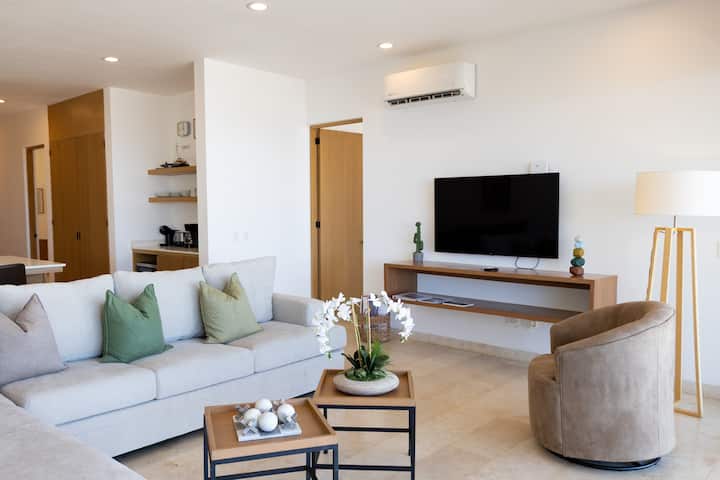 Spacious Luxury Condominium With Ocean Views - Cabo San Lucas