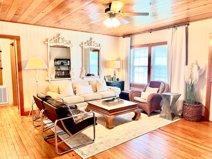Sweet Tea Cottage-cullman-rehau, Walmart Dist. - カルマン, AL