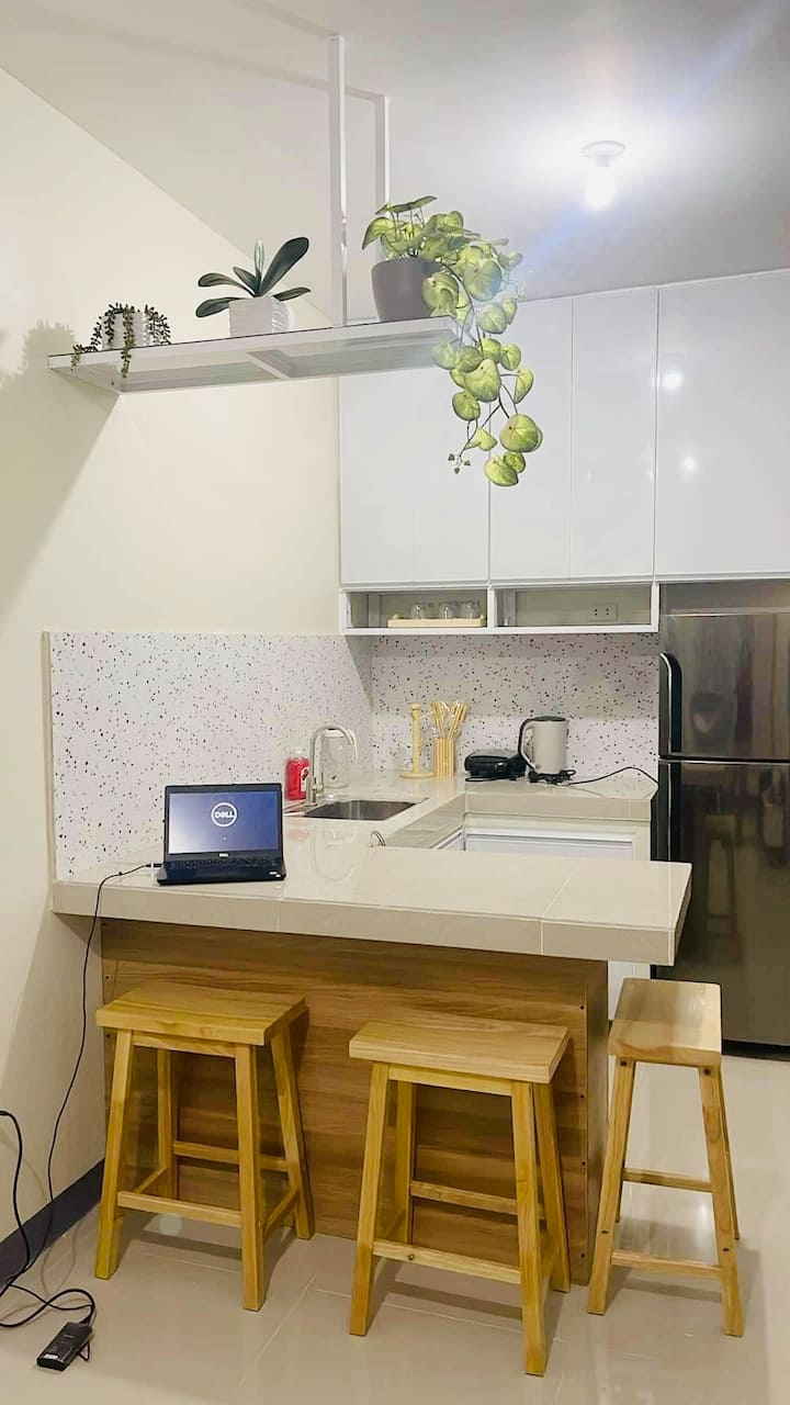 G Nook Homestay - Mataas Na Kahoy