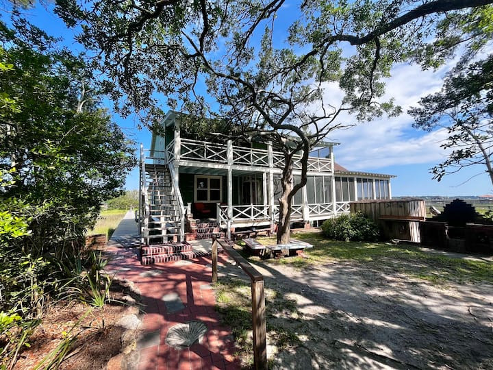 Creek Front House, Short Walk To Beach - Pawleys Island, SC
