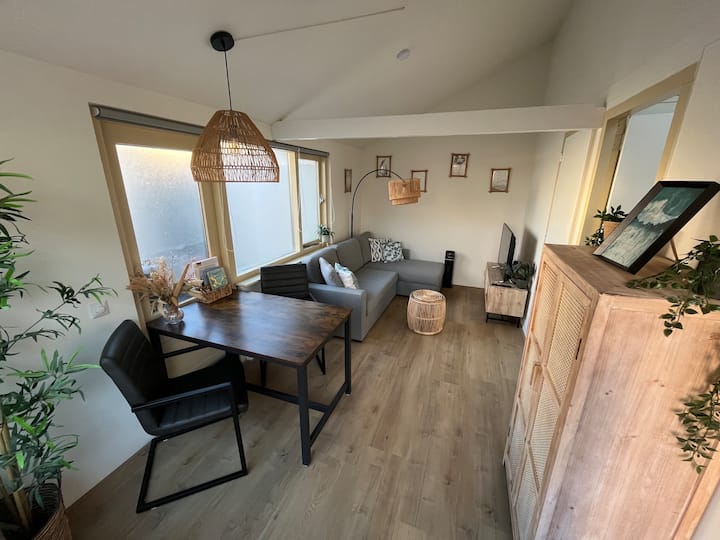 Free Parking & 200m To The Beach! - Katwijk aan Zee