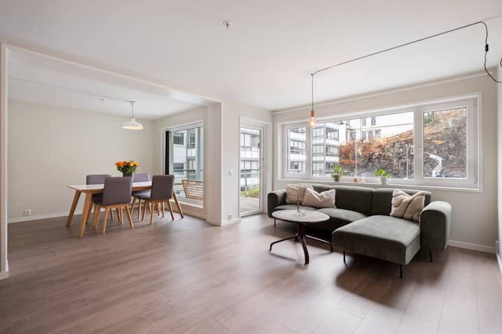 Moderne Sentrumsleilighet I Jugendbyen - Alesund