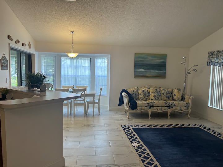 Heavenly Hideaway! Quiet & Clean Oasis Hidden Gem - Sebastian, FL