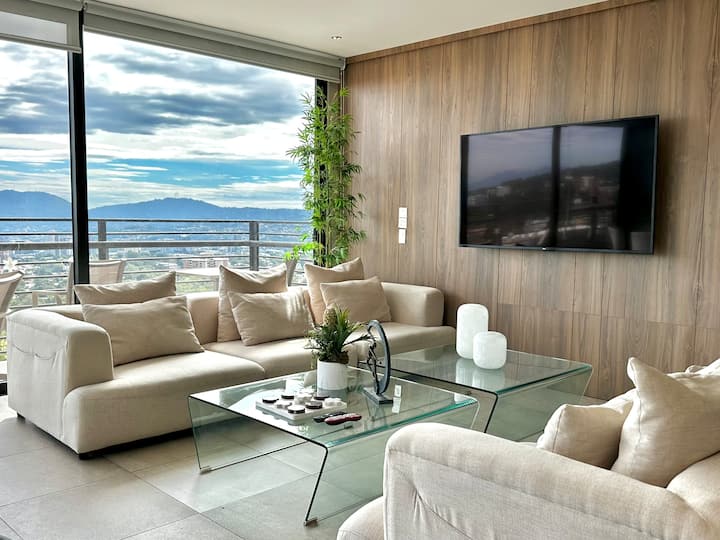 Corner 3br • Stunning Views • 45 Min To Beach - San Salvador