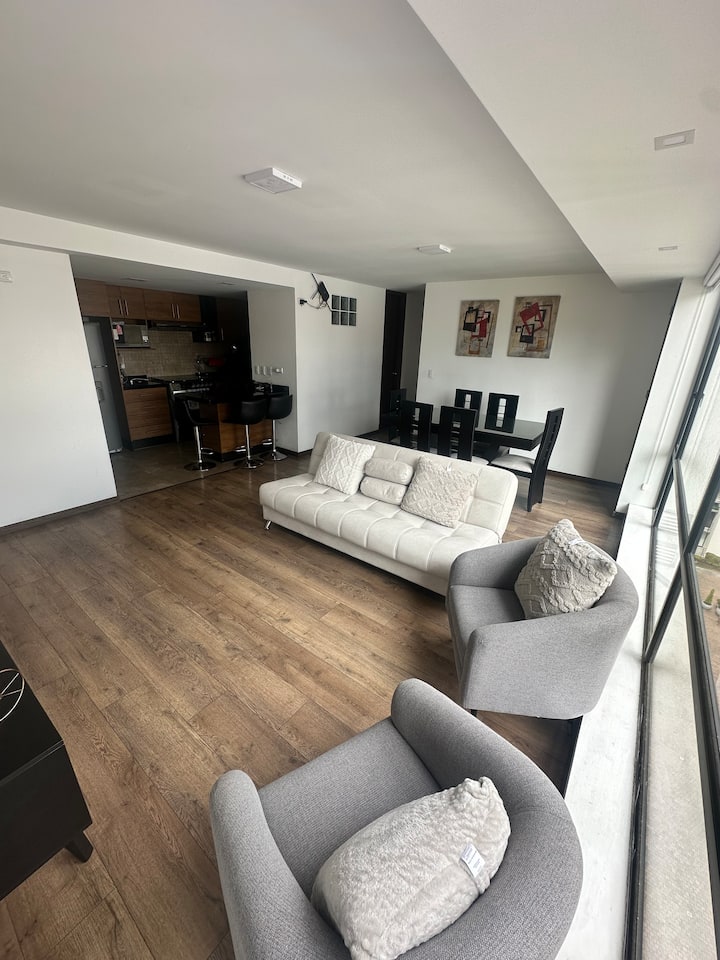 Departamento Con Increíble Vista - Cuenca