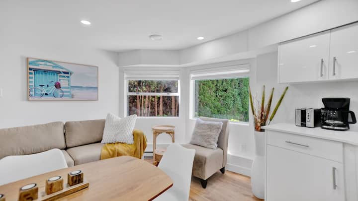 Coquitlam Luxury & Modern Unit - Cypress Mountain
