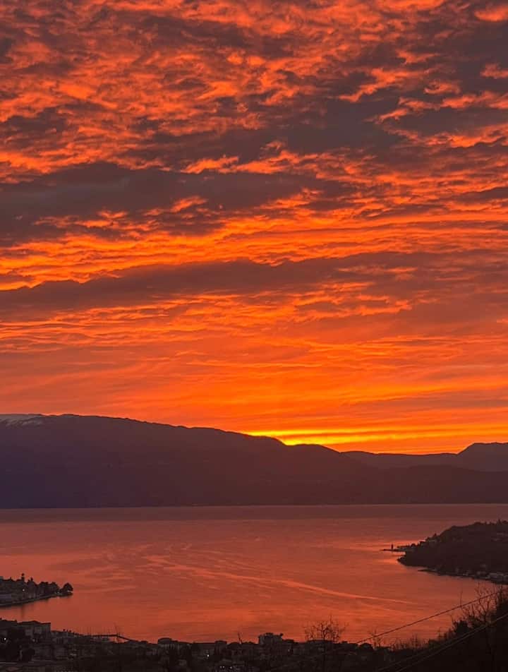 Maggio è Il Momento Migliore Sul Lago Di Garda - Gardone Riviera