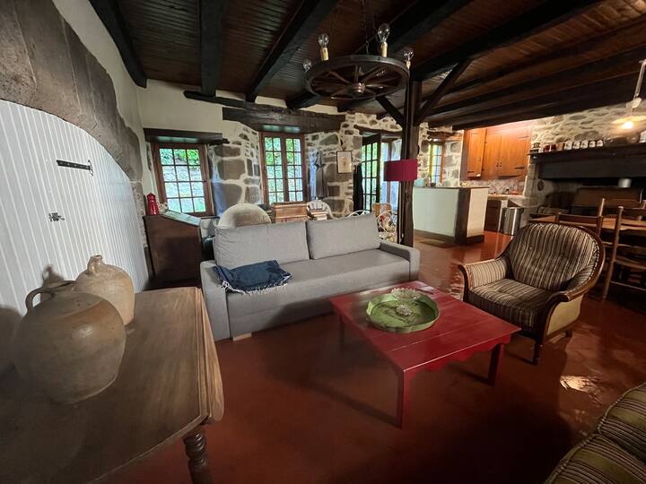 Petite Maison De Famille - Salers