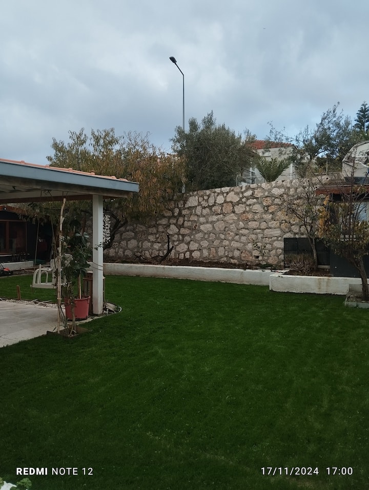 ÇEşme De Bahceli Müstakil Eviniz - Alaçatı