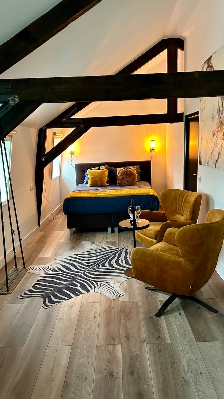 Luxe B&b Aan De Maas Met Hottub - Zaltbommel