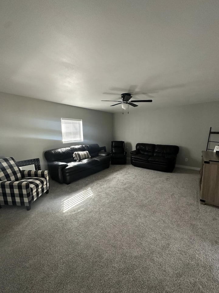 Little Sac Lake House W Starlink Internet - Stockton Lake, MO