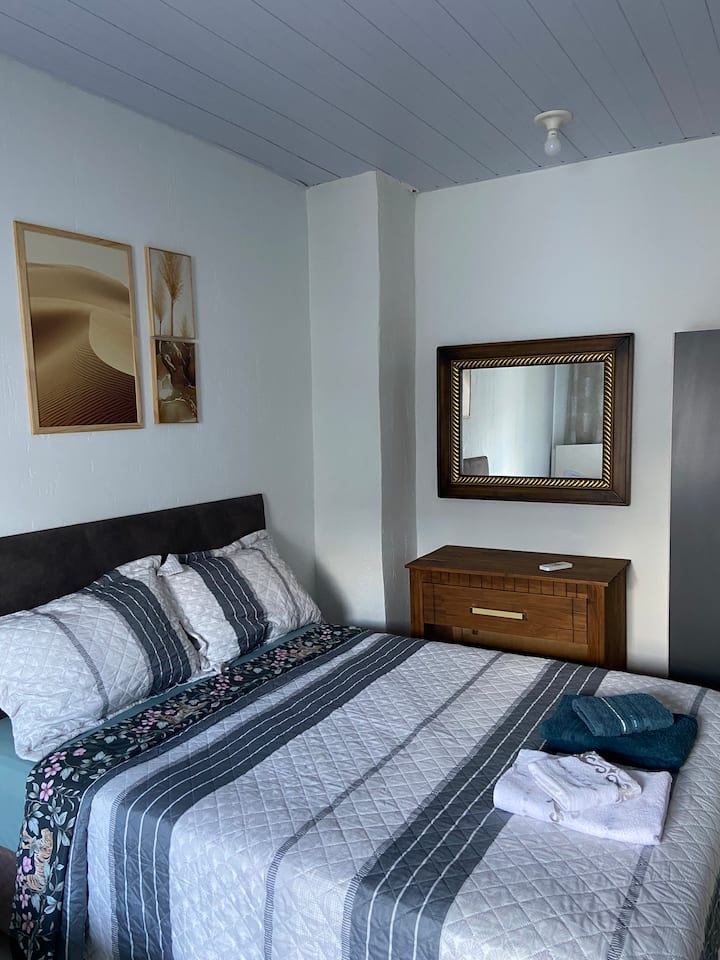 Apartamento Inteiro - Fácil Acesso Br 101 /Centro - Joinville