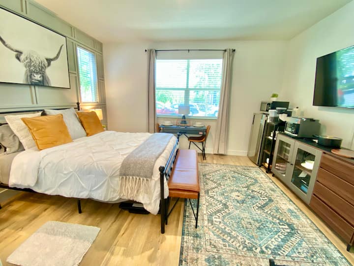 1st Floor Br/bath/ Kitchenette/30+ Days Discount! - Pleasanton, CA