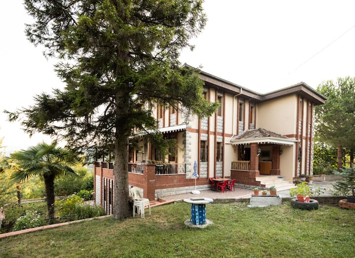 Doğa Ile Iç Içe - Trabzon