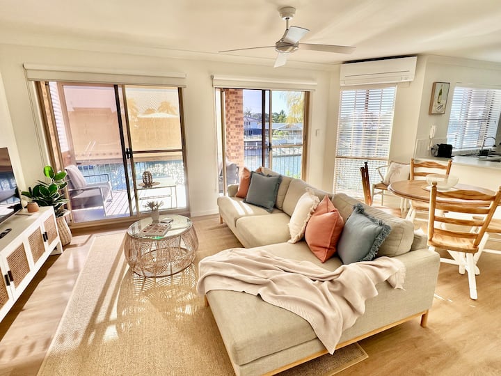 'Sunsets On Maroochy' - Canal Living! - Sunshine Coast