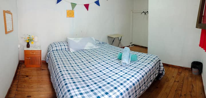 Habitación Doble, Con Baño Compartido En El Centro - Valparaíso, Chile