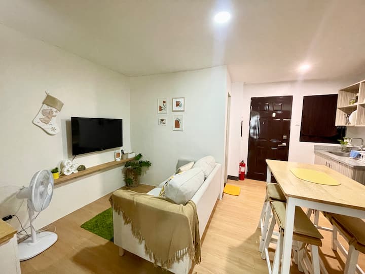 Cozy 1br Condo W/ Wifi + Netflix | Imus Cavite - Imus