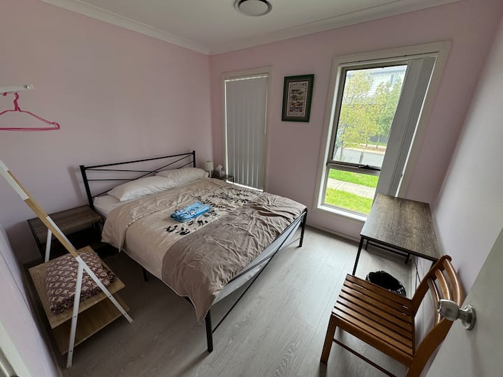 M5 Bardia Cozy Rental House Shared Bathroom - Saint Andrews