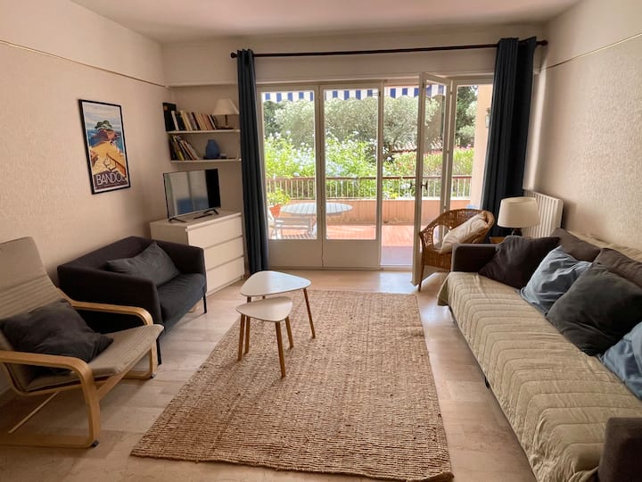 Parking Privé, Terrasse, Tout Peut Se Faire à Pied - Bandol