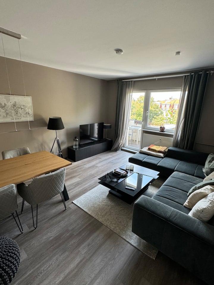 Moderne & Zentrale 2-zimmer-wohnung In Berlin - Berlin