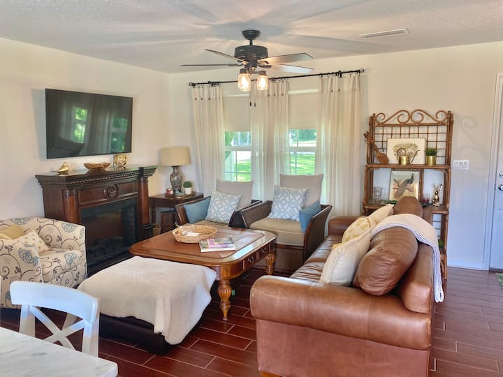 The Lake House - Lake Yale, FL