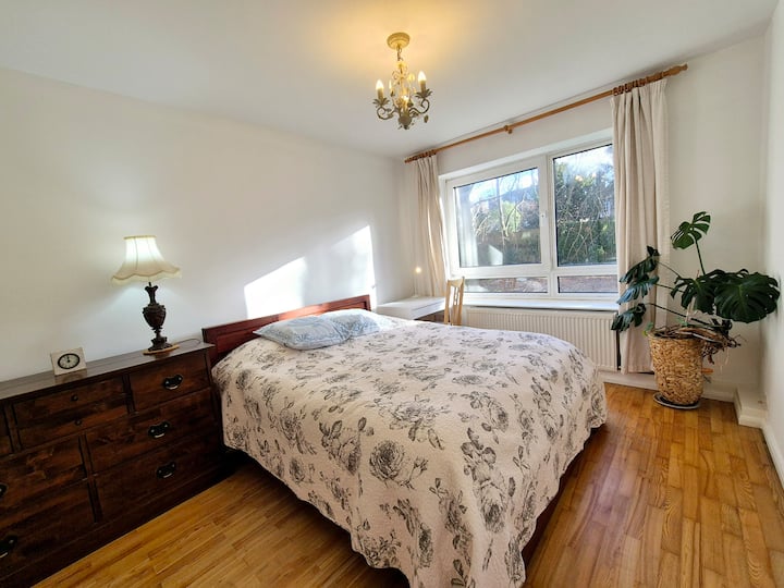 Sunny One Bedroom Flat - Marylebone