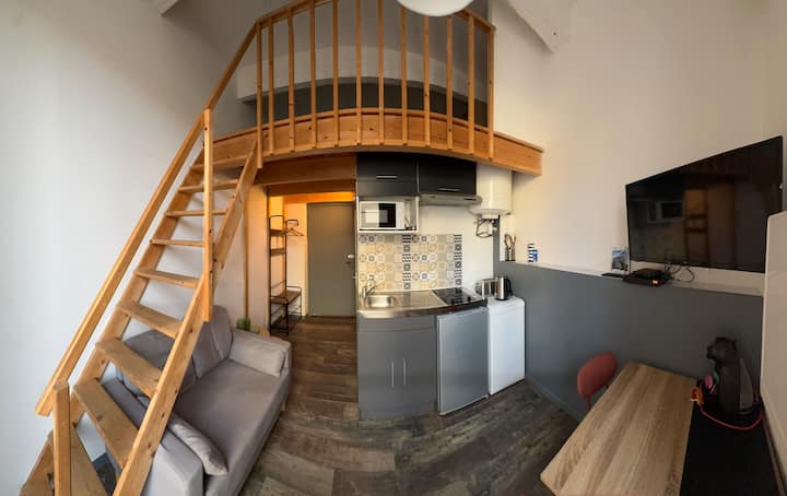 Studio Mezzanine Cosy- À Deux Pas Des Canaux. - Sète