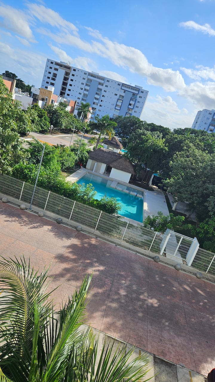 Centric Apartment With Pool - Cancún
