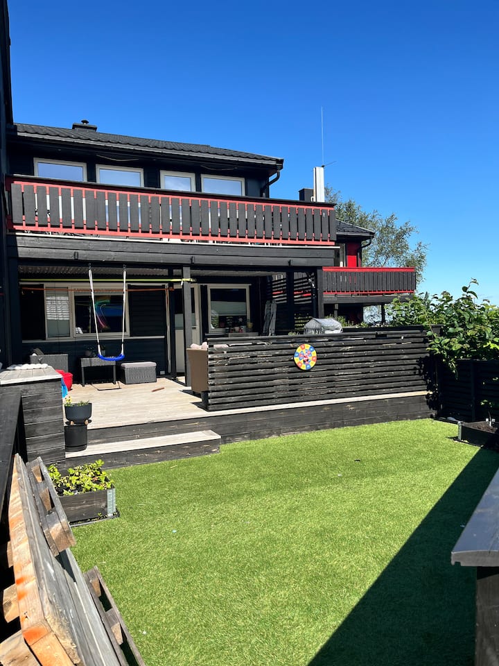 Romslig Rekkehus I Barnevennlig Område - Trondheim